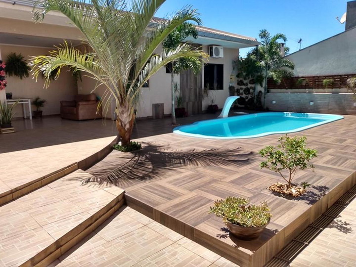 Edicula Com Um Quarto Banheiro E Piscina E Lazer - Foz do Iguaçu