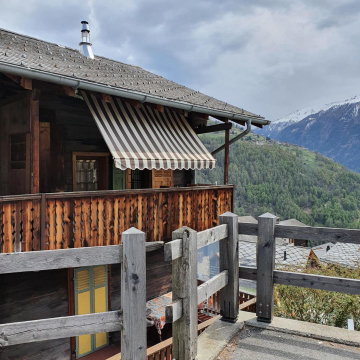 Gîte De Mase Sur La Rive Droite Du Val D'hérens - Suisse