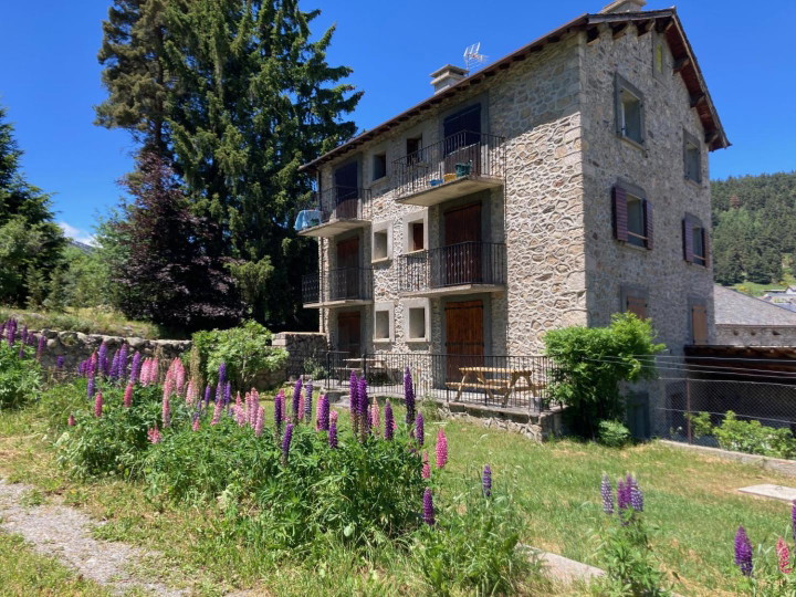 La Grange T2 Centre Ville Jardin Wifi - Lac de Matemale