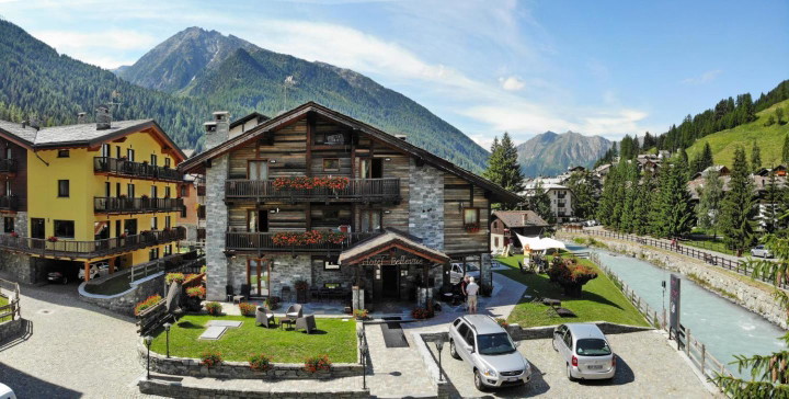 Hotel Bellevue - Brusson