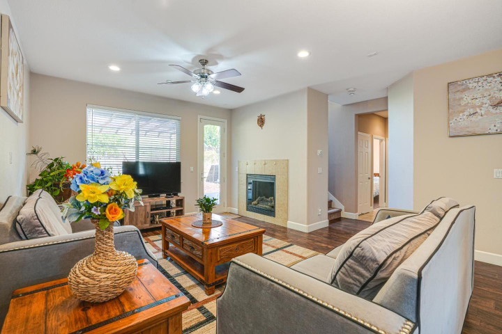 Spacious Bay Point Family Home W/ Private Yard! - Pittsburg, CA