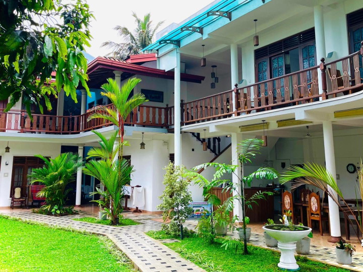 Mermaid Inn - Mirissa