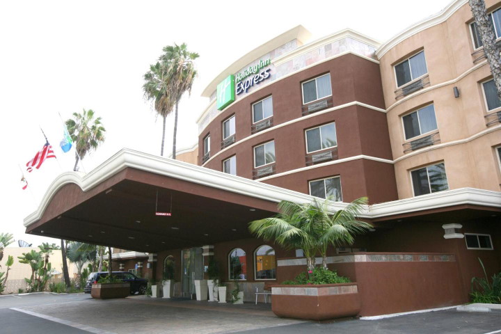 Holiday Inn Express San Diego South - Chula Vista By Ihg - Imperial Beach, CA
