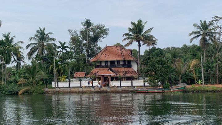 Thampurans Heritage Backwater Resort By Teal Luxury Stays - Kuttanad - Alappuzha - Thiruvalla