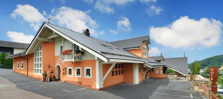 Landhaushotel Hof Wasserkuppe - Poppenhausen