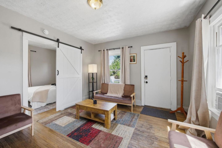 Bright Tremont 2br - Near Downtown Cle & Clinic - 클리블랜드