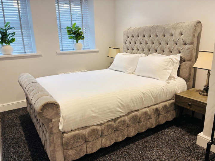 Springbank - 1 Bed Suite - Southport