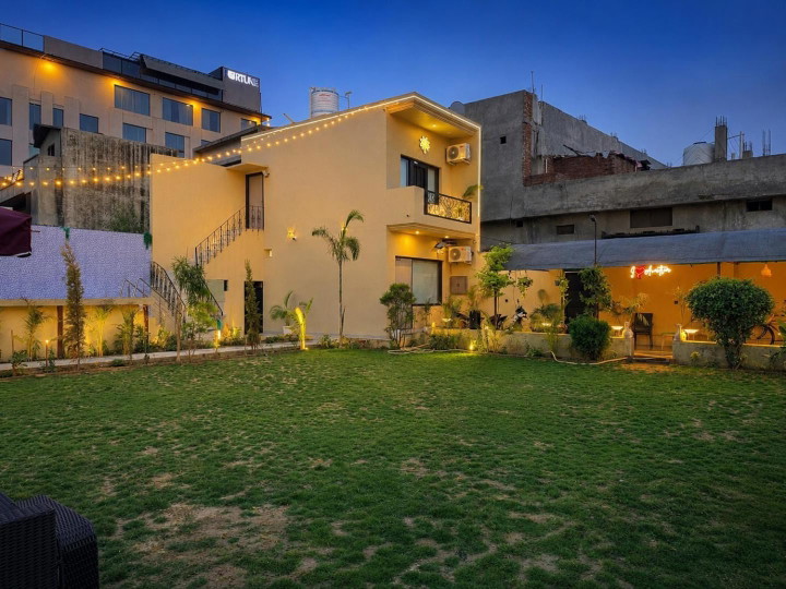The Palm House - Studio Rooms, Pool, Garden And Parking - Amritsar