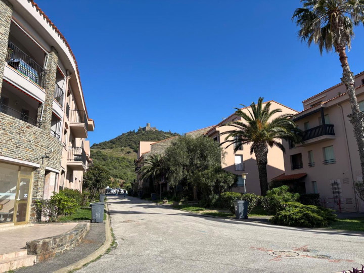 T3 Dans Résidence Avec Parking Et Piscine, Situé Au 3ème éTage - Colliure