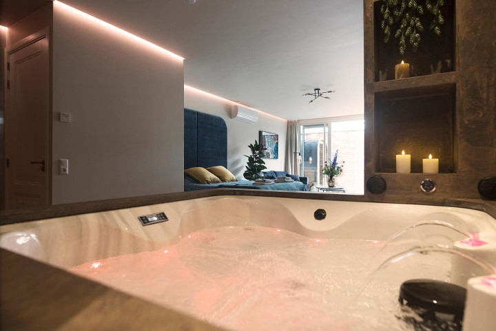 Suite-elegance Privé Sauna & Jacuzzi - The Hague