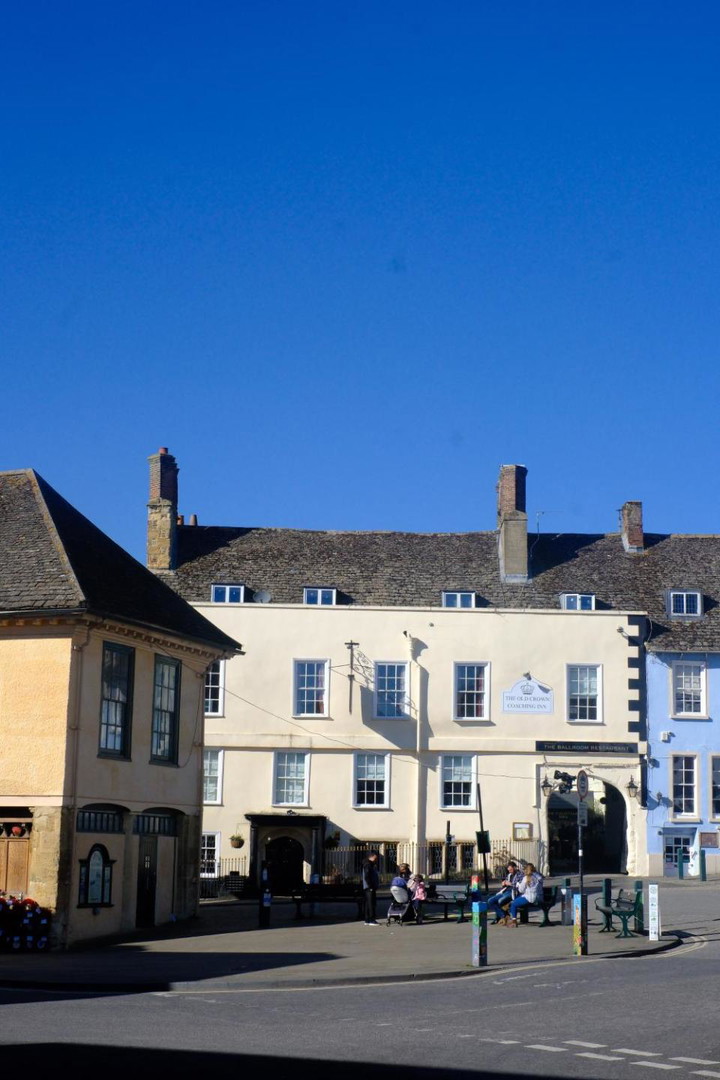 The Old Crown Coaching Inn - Swindon