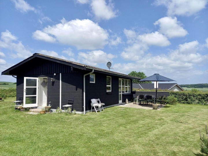 Ferienhaus-mit-meerblick-annex-und-in-malerischer-landschaft - Sønderborg