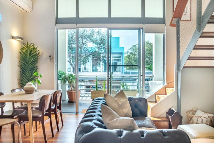 Spacious Lofty Loft By Sydney Dreams - Manly
