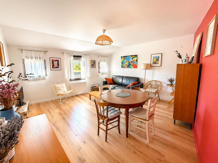 Charmant Appartement, Calme, Climatisé, Centre Historique - Sorgues