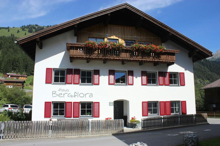 Ferienwohnungen Haus Bergflora - Steeg