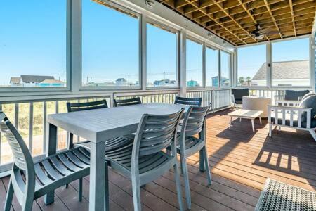 Sandyland Shores - Screened Porch, Intracoastal And Sea Views - Surfside Beach, TX