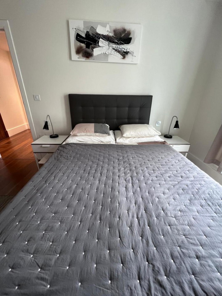 Deluxe 1-bed Apartment In The City Centre - San Roque