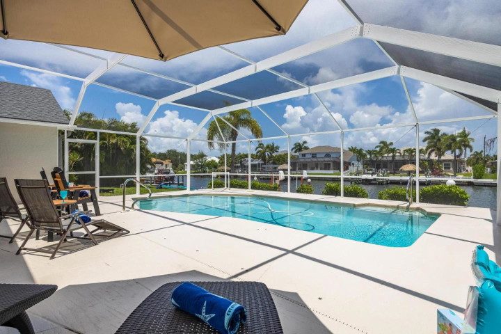 Villa Chillax N' Waterways - Cape Coral - Roelens Vacations - Matlacha, FL