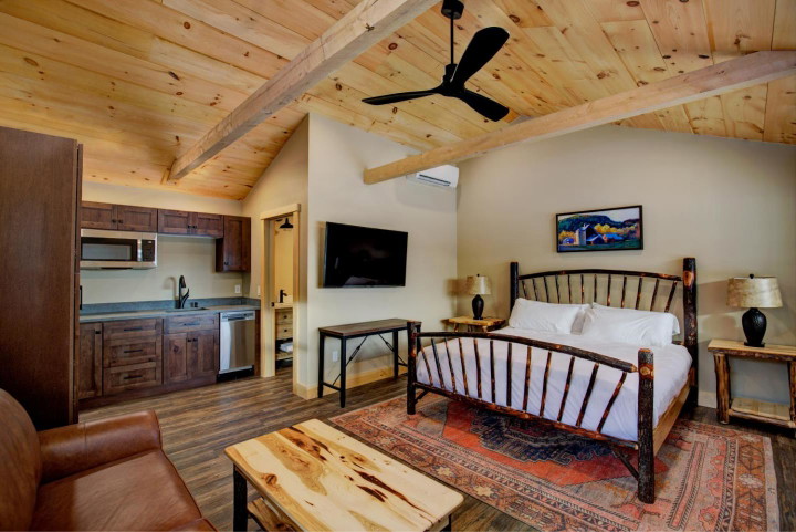The Lodge By Sunapee Stays - Sunapee, NH
