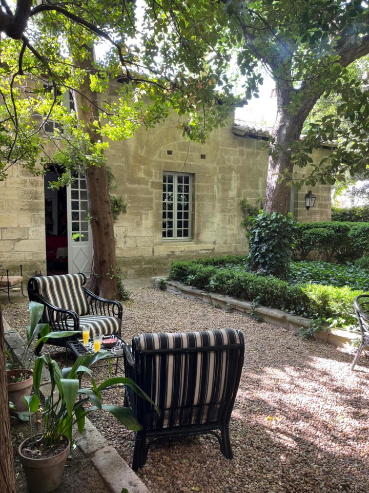 Face Au Palais - Avignon