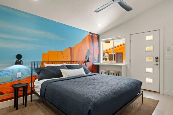 Downtown Kokopelli West 6 - Newly Remodeled Stylish Studio - Moab, UT