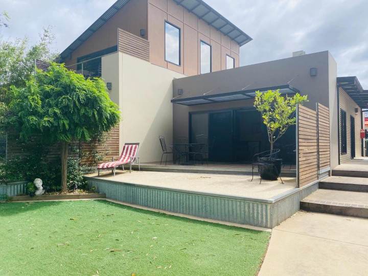 Adelphi#5 - Echuca