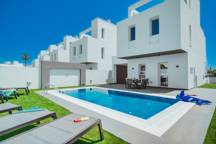 Stay In Style In Modern 3 Bedroom Villas Near Nissi Beach & Square - Northern Cyprus
