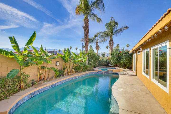 Hot Tub, Bar & Outdoor Kitchen: Chic Indio Retreat - Indio, CA