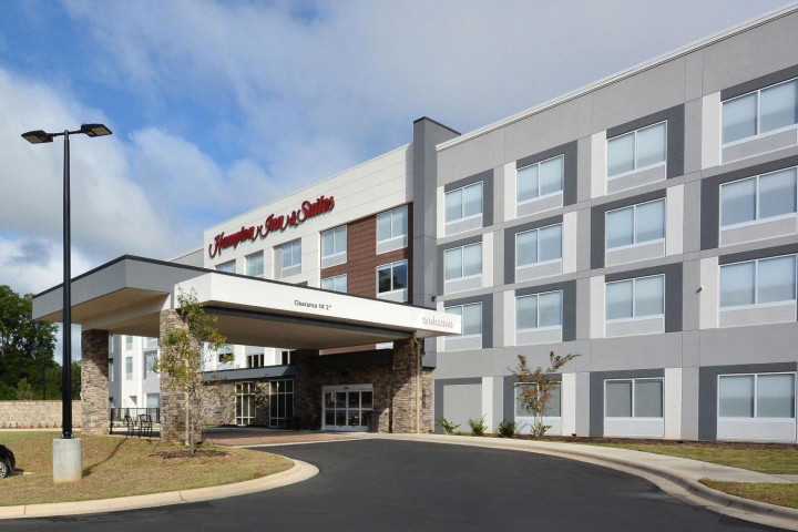 Hampton Inn & Suites Charlotte North I 485 - Charlotte, NC