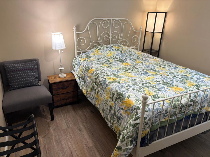 Private Room 2 In Downtown Full Kitchen And Bathroom Shared Arts Roosevelt Row Convention Center Stadiums Asu Downtown Phoenix - Arizona