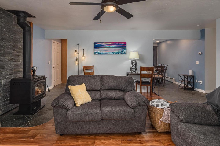 Cozy City Stay, 3bdrm Near Airport - Anchorage, AK