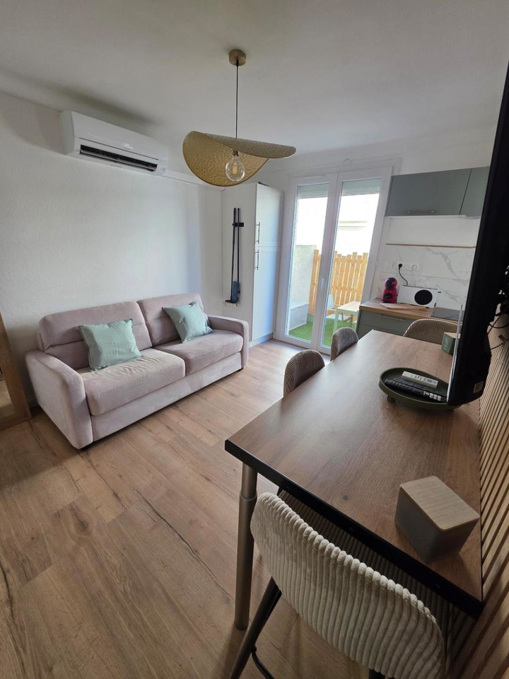 Appartement Avec Bel Extérieur Et Parking Privatif - Sainte-Marie-la-Mer