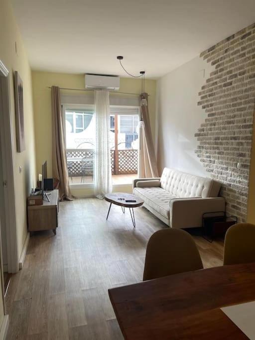Apartamento Céntrico Con Terraza Y Parking - Huelva