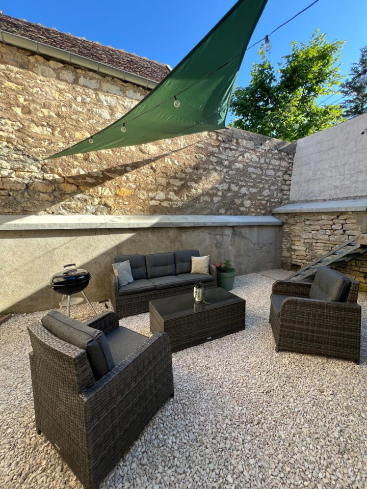 Le Ptit Gite De Chablis - Maison Avec Cour En Centre-ville - Chablis