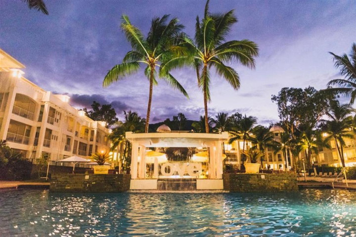 Beach Club Palm Cove 2 Bedroom Luxury Penthouse - Cairns