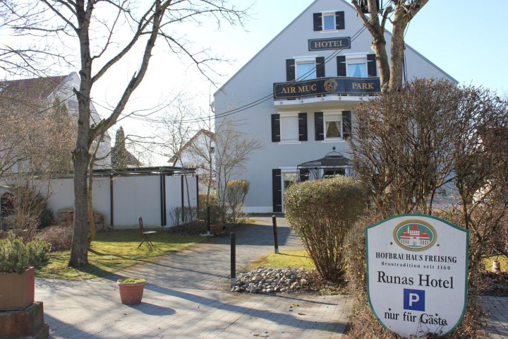 Runas Air Muc Park Sleep & Fly - Upper Bavaria
