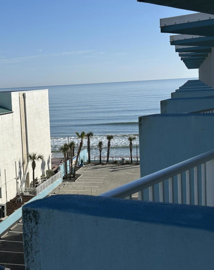Beach Condo With Pool & Tiki Bar! - Floride