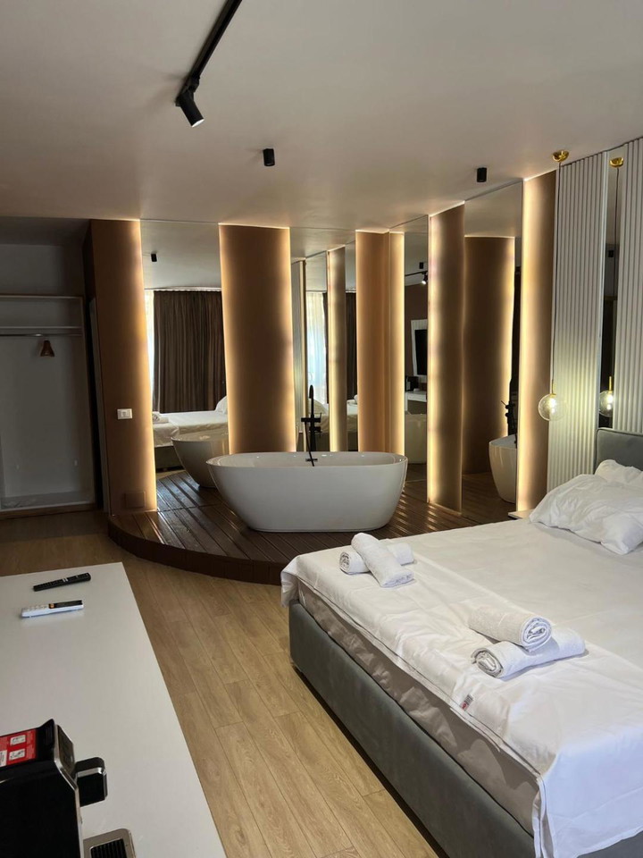Capital Suites Center - Tirana