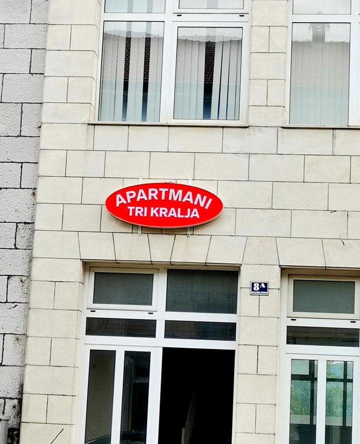 Tri Kralja - Three Kings Apartments In The Center With Private Parking - Croazia
