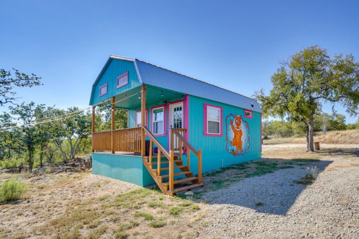 'Galactikitty' - Quirky Cabin Near Lake Brownwood! - Lake Brownwood, TX