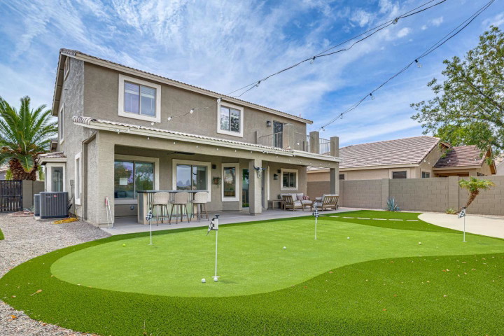 Golf View, Pool Access! Updated Queen Creek Home - Gilbert, AZ