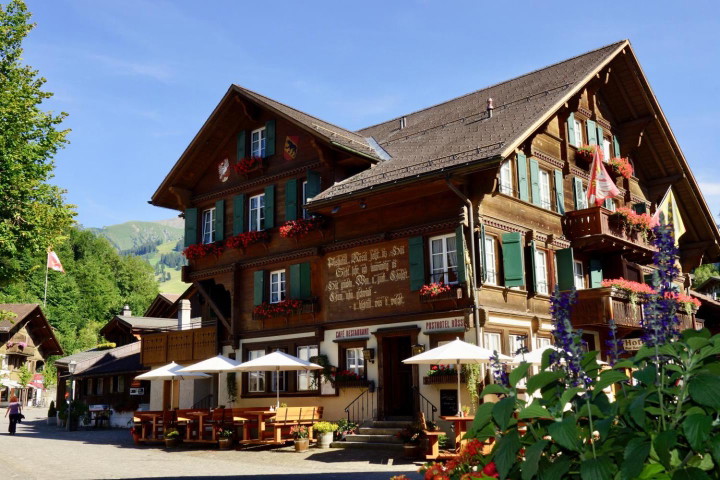 Posthotel Rössli - Lauenen