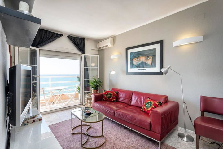 Apartment In Front Of The Beach - Calella