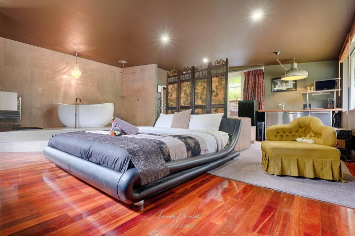 The Executive Suite - Pemberton