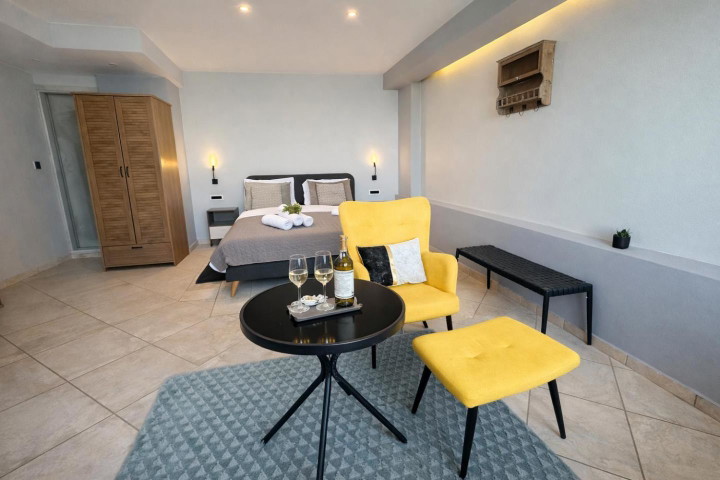 Endless Blue Suites 4 - Crete