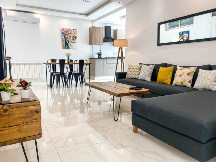 Cosy Apartment In La Marsa - 2 Bed 1 Bath - Tunisia