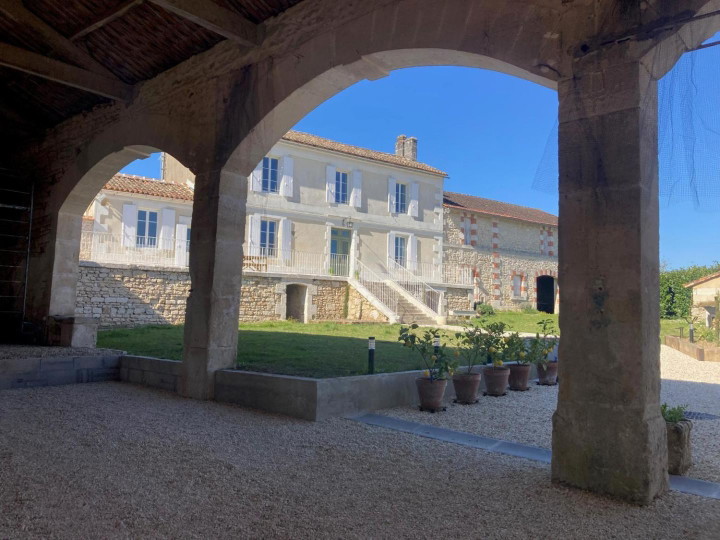 Le Brissonneau 4 éToiles - Maison D'hôtes - Expérience Gourmande - Visite Truffe - Charente