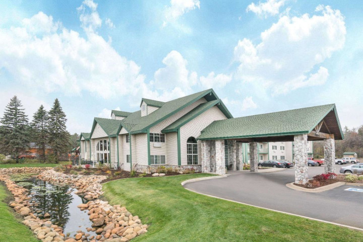 Baymont By Wyndham Baxter/brainerd Area - Brainerd, MN