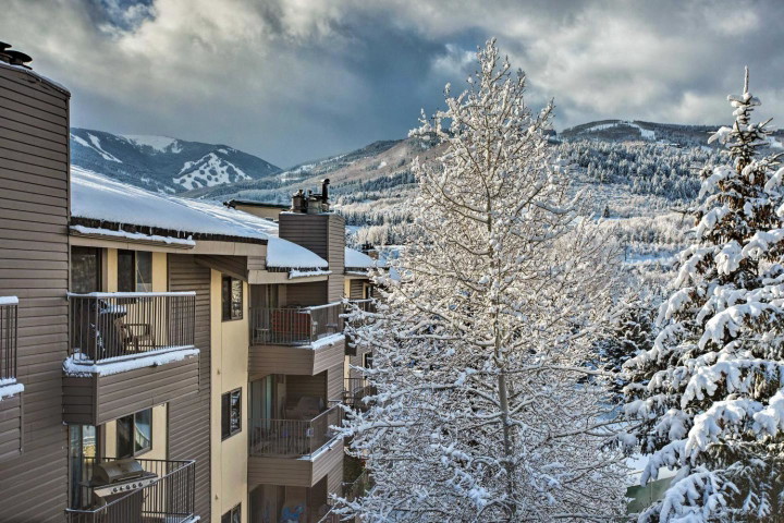 Colorado Escape W/ Pool Access & Mountain Views! - Avon, CO