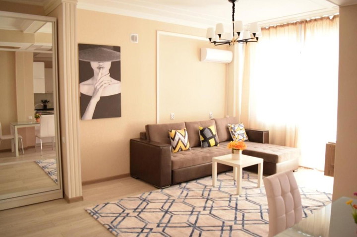 Philharmonic Boutique Apartment With Balcony - Biskek